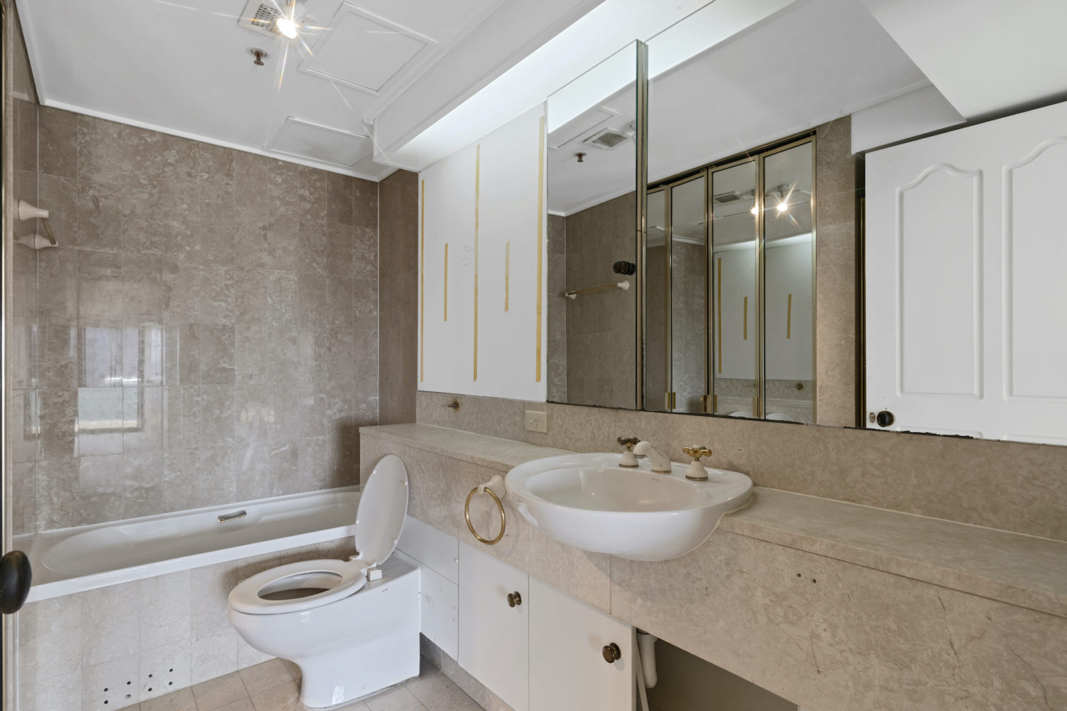 Connaught Two Sydney City | Mr & Mrs Elias | Architectural Apartments